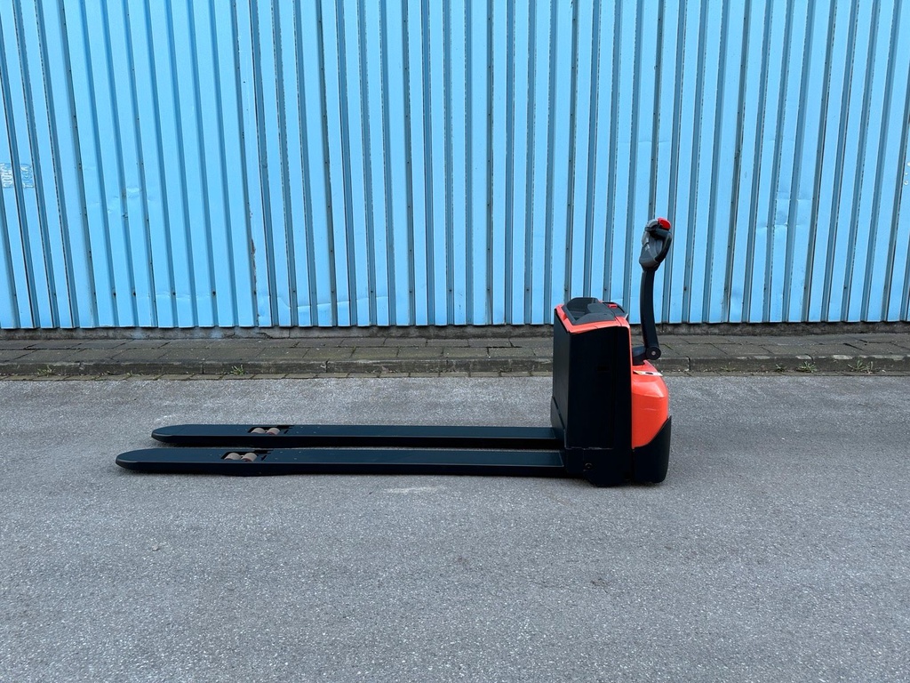 Toyota LWE200 2400mm Gabeln 2018 Elektro Hubwagen | Interstapler ...